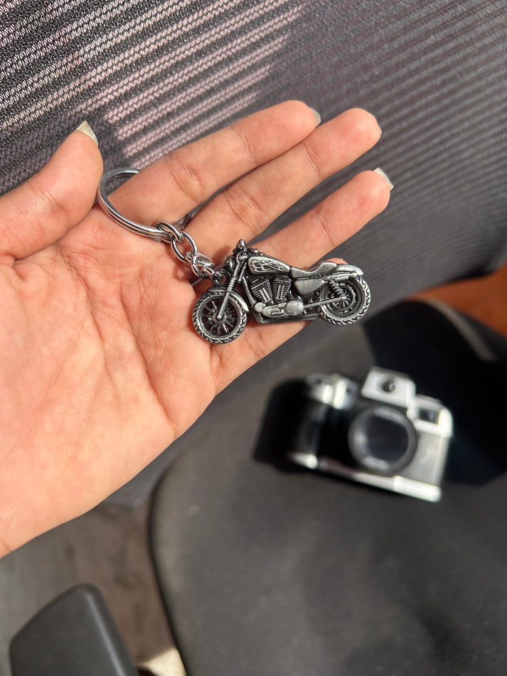 Bike keychain ( metal ) – bee gifts house