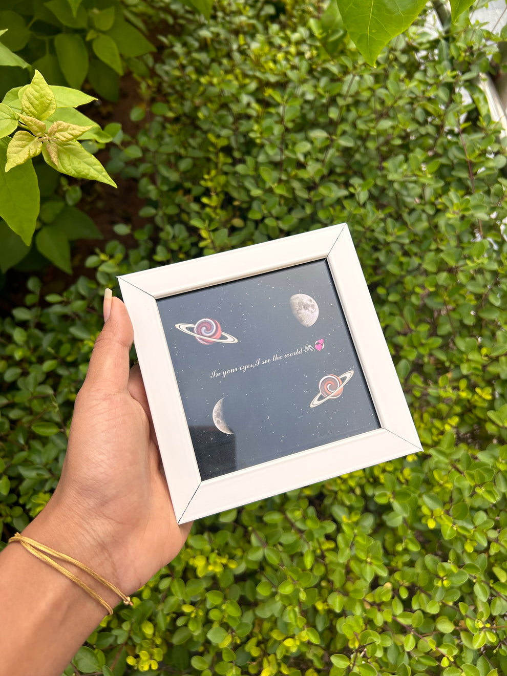 Secret frame – bee gifts house